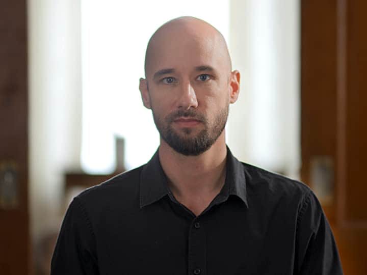 Shiny Happy People: Duggar Family Secrets TV Series (2023) | Release ...