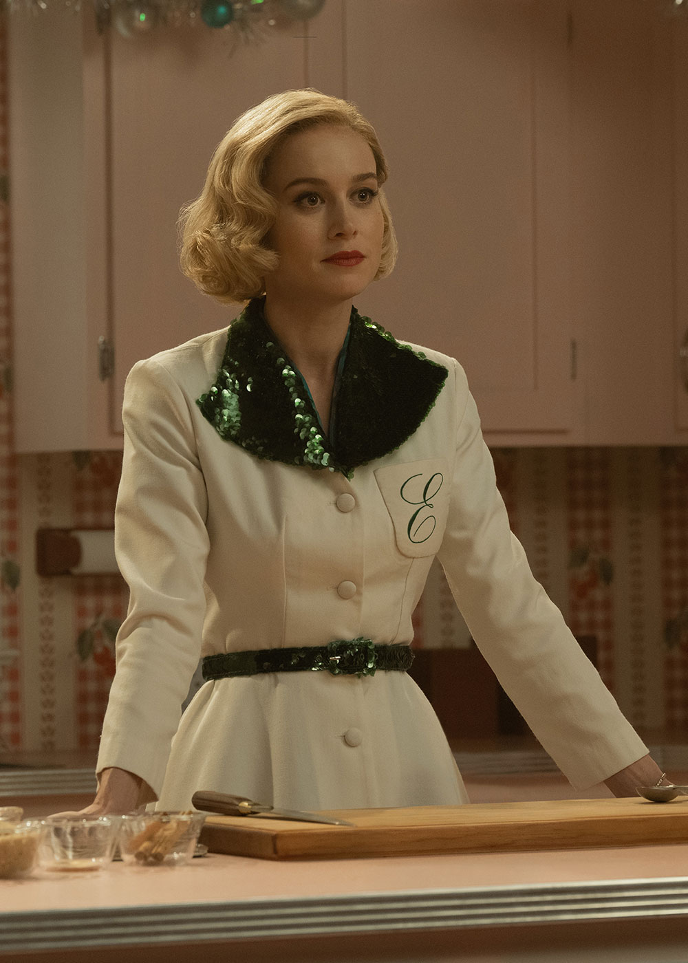 Lessons in Chemistry TV Series (2023) | Release Date, Review, Cast ...